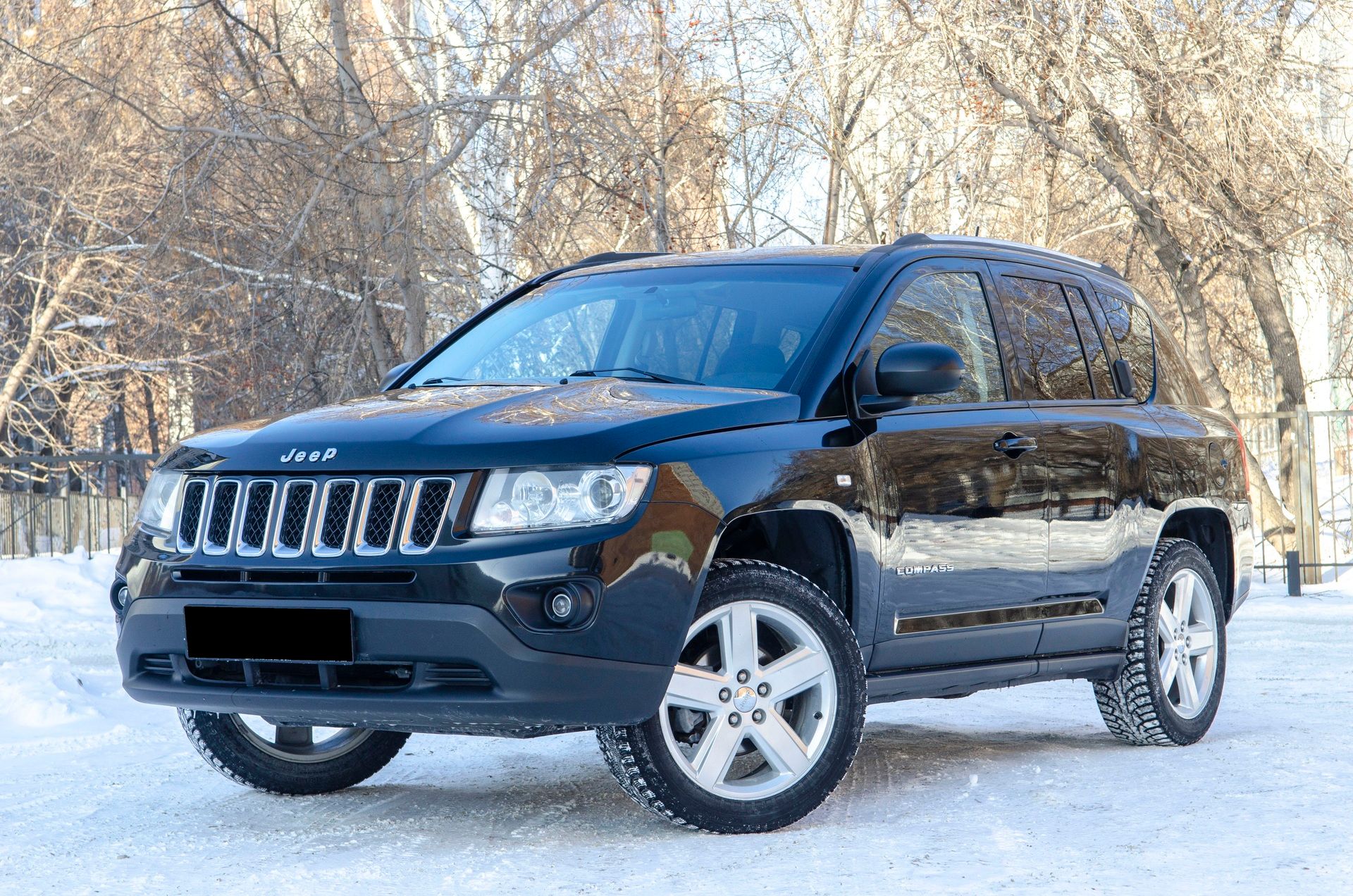 Купить Jeep Compass 2012 год, Черный, Бензин в Новосибирске