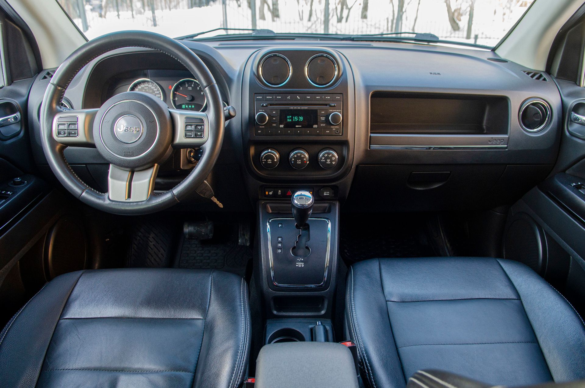 Купить Jeep Compass 2012 год, Черный, Бензин в Новосибирске